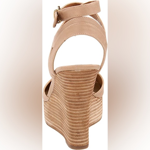 Fergie | Shoes | Vintage Fergie 22 Queenie Too Nude Platform Wedge ...